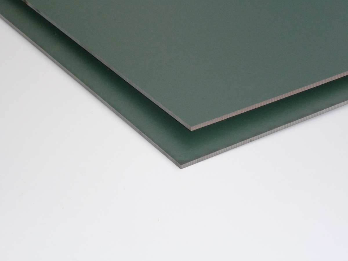 UniKern 6 mm 3050x1300 Dennengroen (6009) | KIKERN 305GROEN