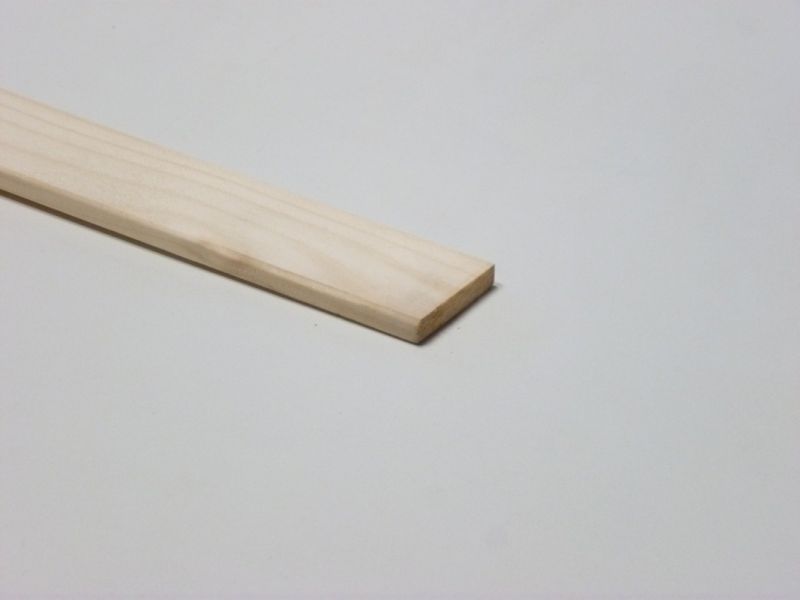 Vuren 8x38 plint L=2700 | PLINTVUR 8X38